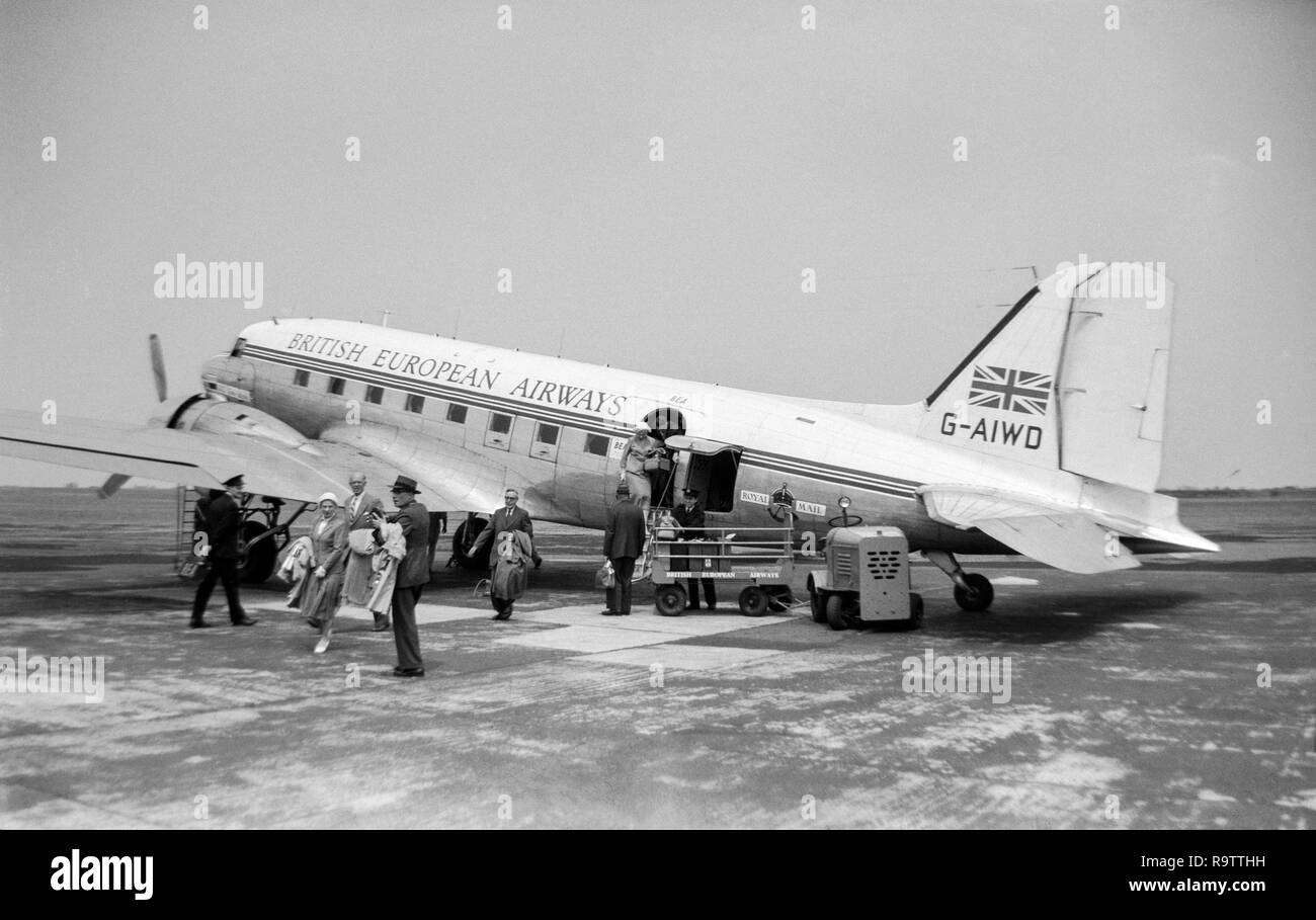 Airliner 1950s High Resolution Stock Photography and Images - Alamy