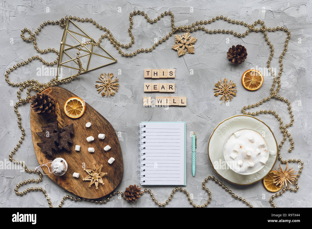 Text tasks on gold hi-res stock photography and images - Alamy