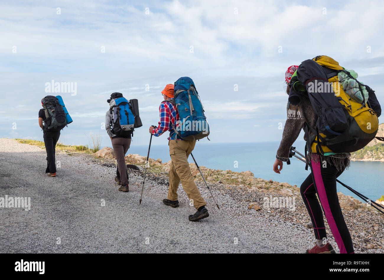 Crowd Silhouette High Resolution Stock Photography and Images - Alamy