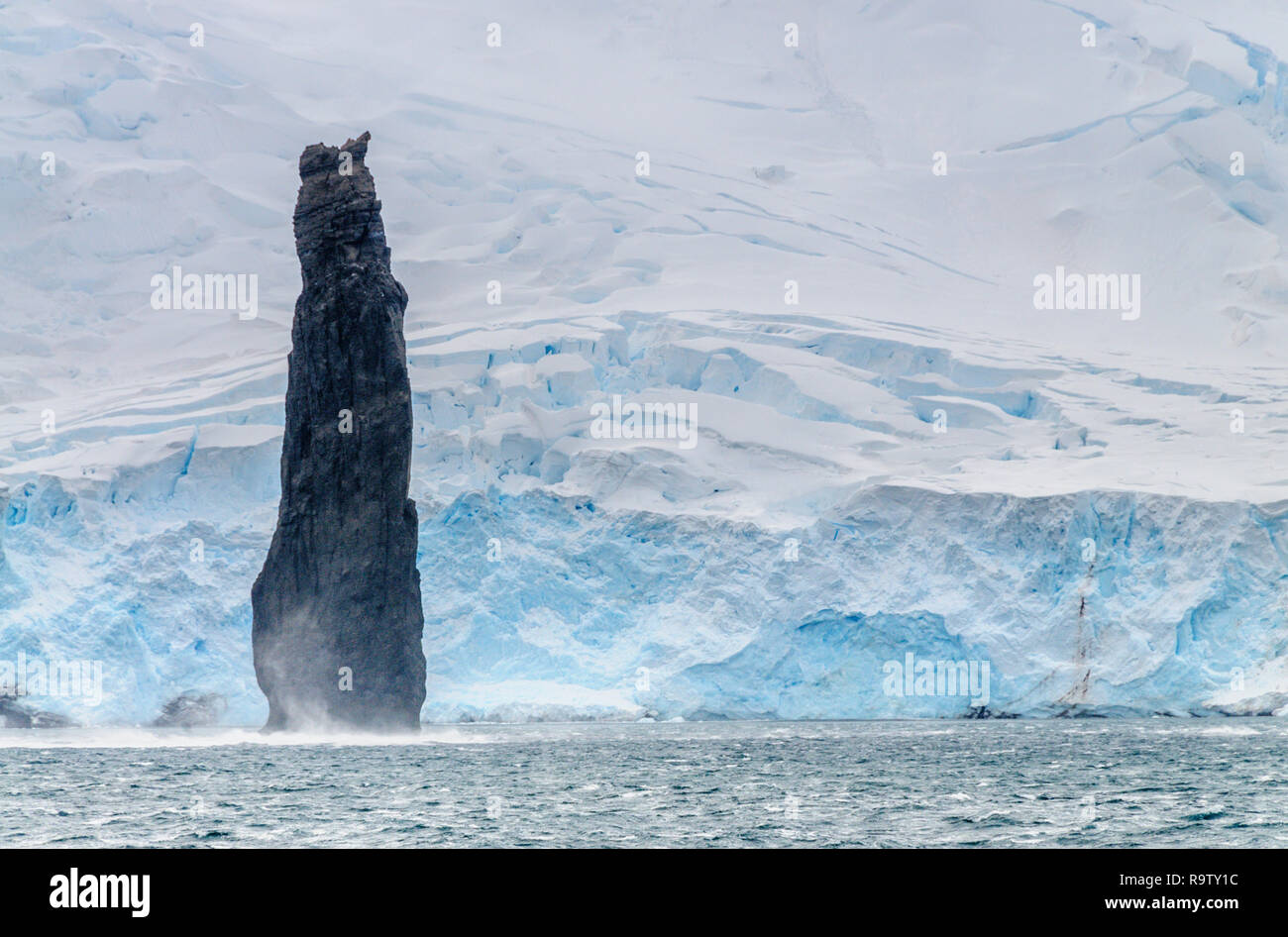 Monolith antarctica hi-res stock photography and images - Alamy