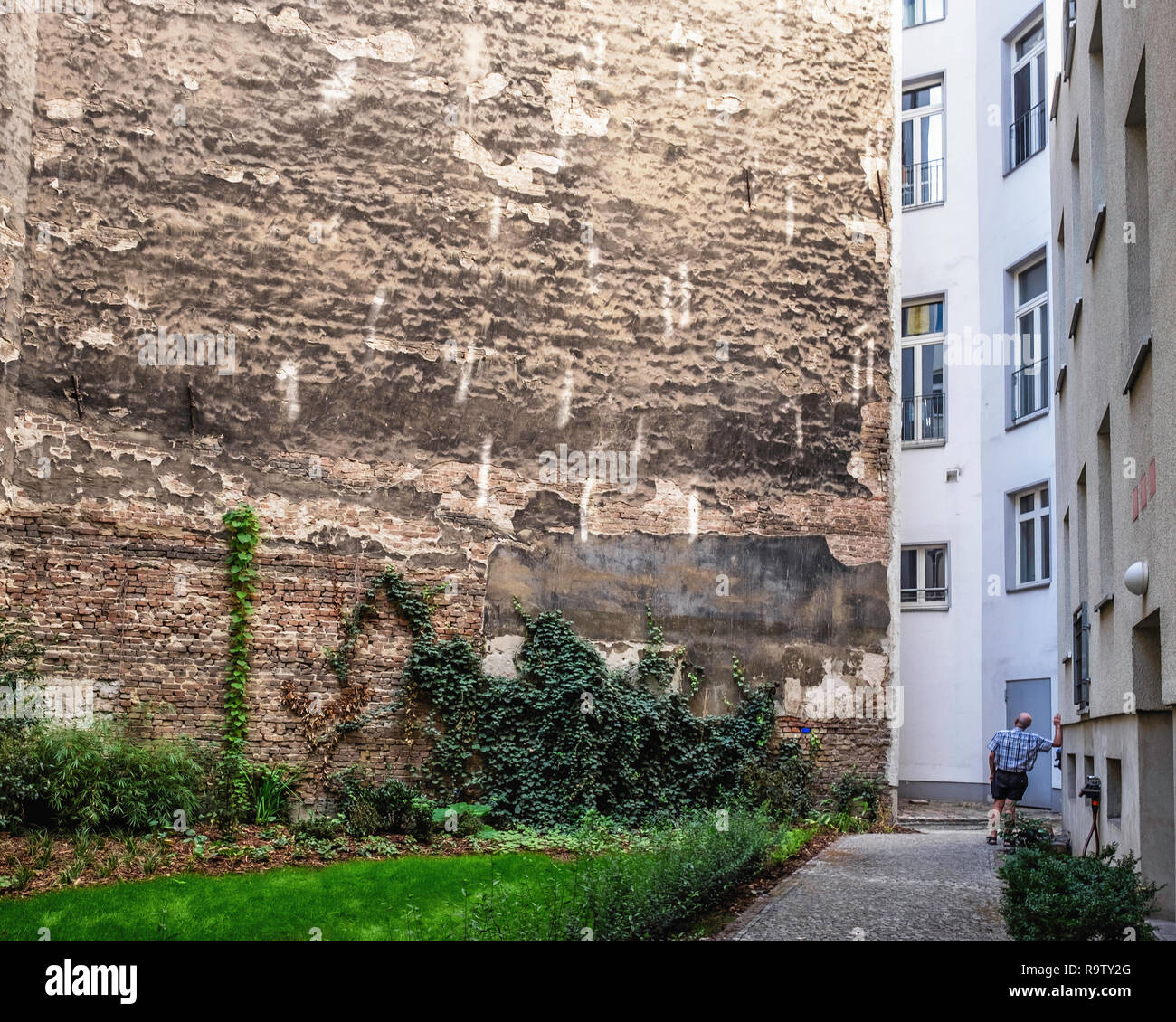 Firewall wall fire hi-res stock photography and images - Alamy