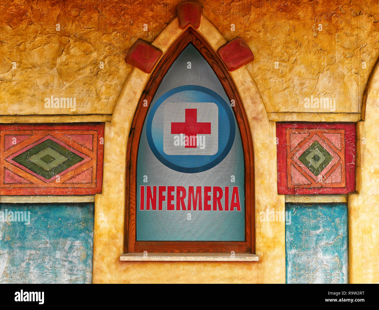 Infirmary first aid hi-res stock photography and images - Alamy