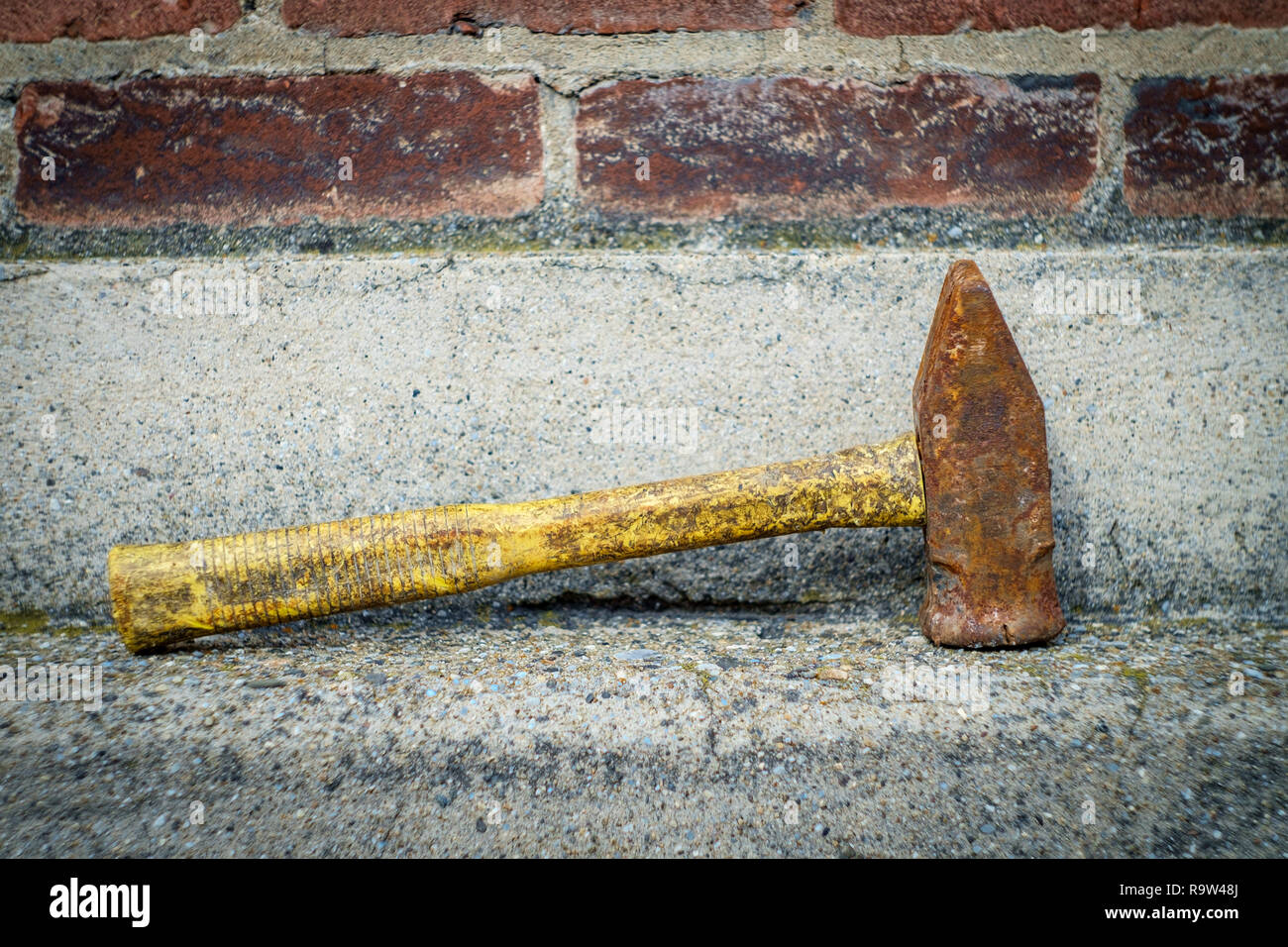 Sledge Hammer Wall Stock Photos & Sledge Hammer Wall Stock Images - Alamy