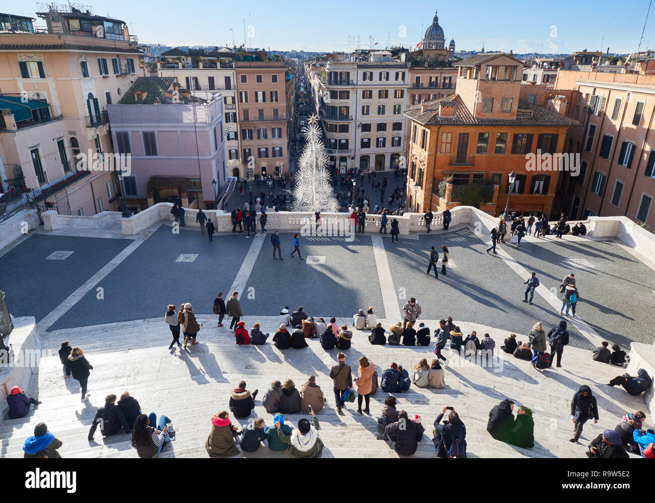 Spanish steps rome christmas hi-res stock photography and images - Alamy