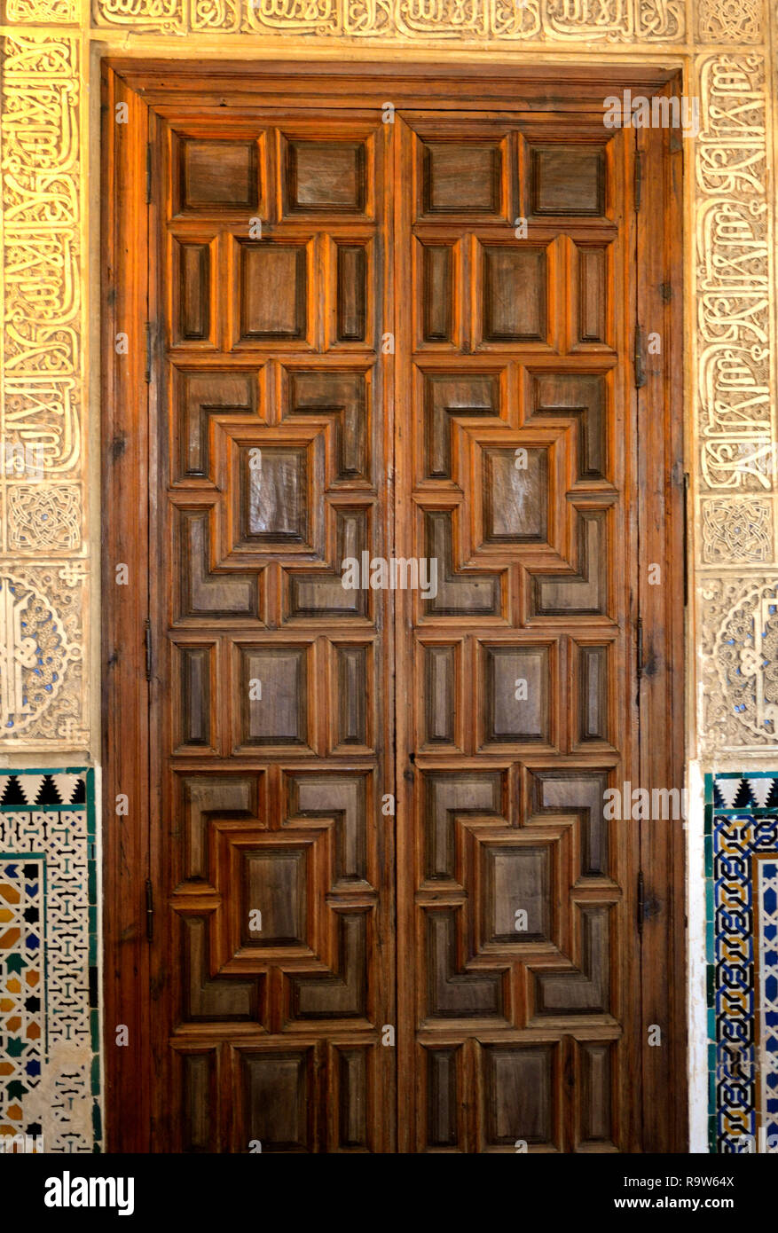 Arabic style door hi-res stock photography and images - Alamy