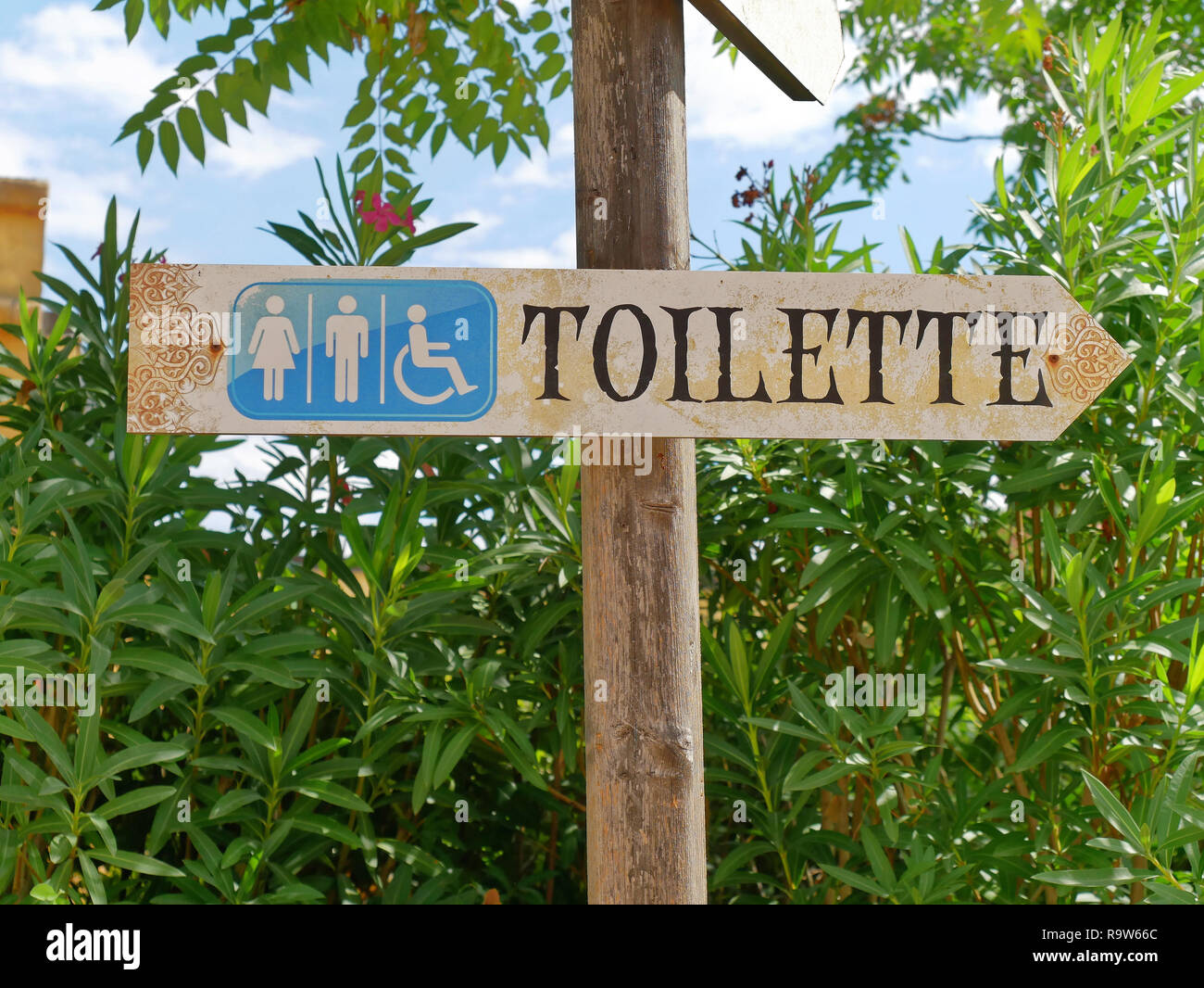 Latrine sign hi-res stock photography and images - Alamy