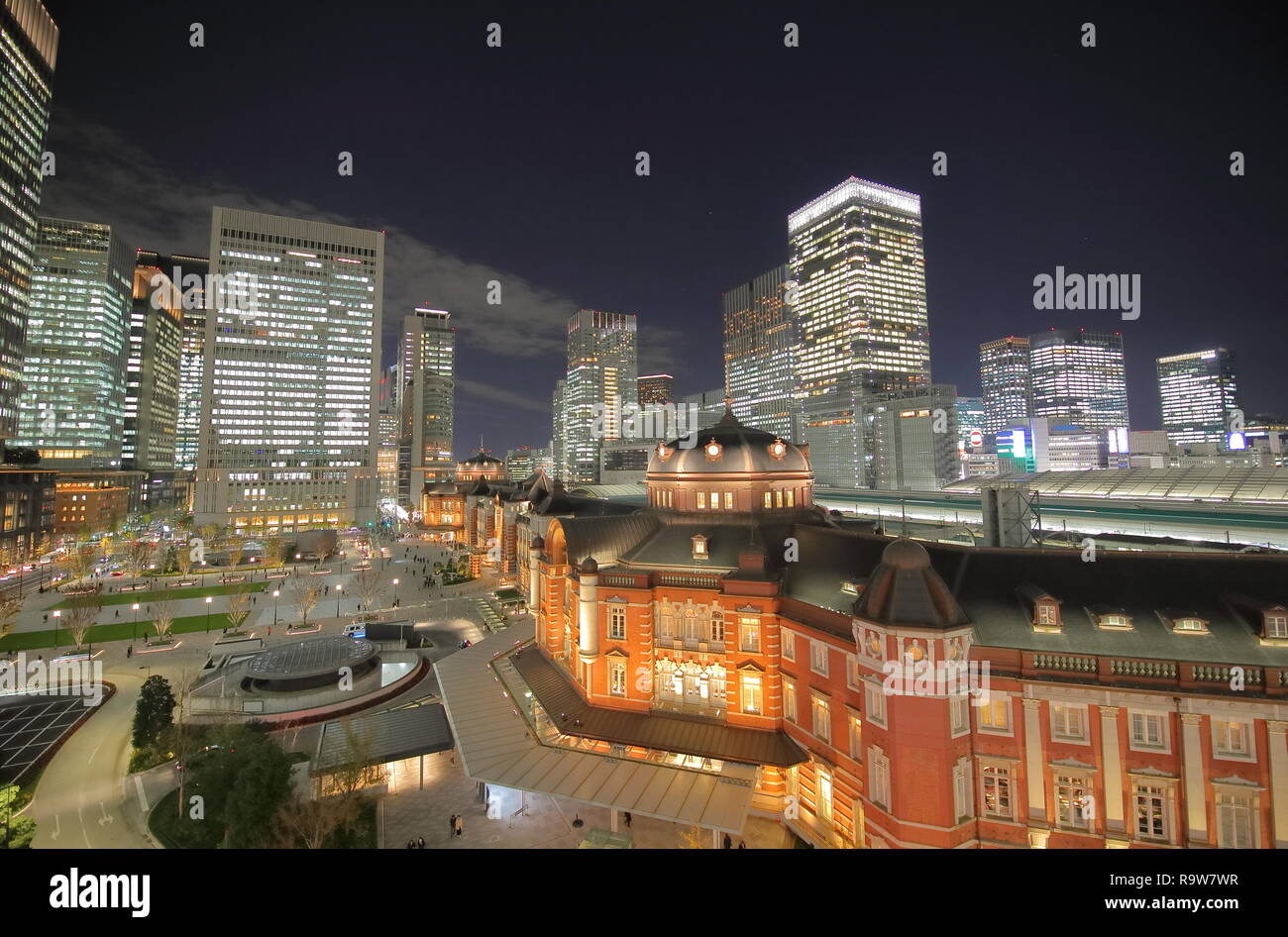 Tokyo train station night cityscape Tokyo Japan Stock Photo - Alamy