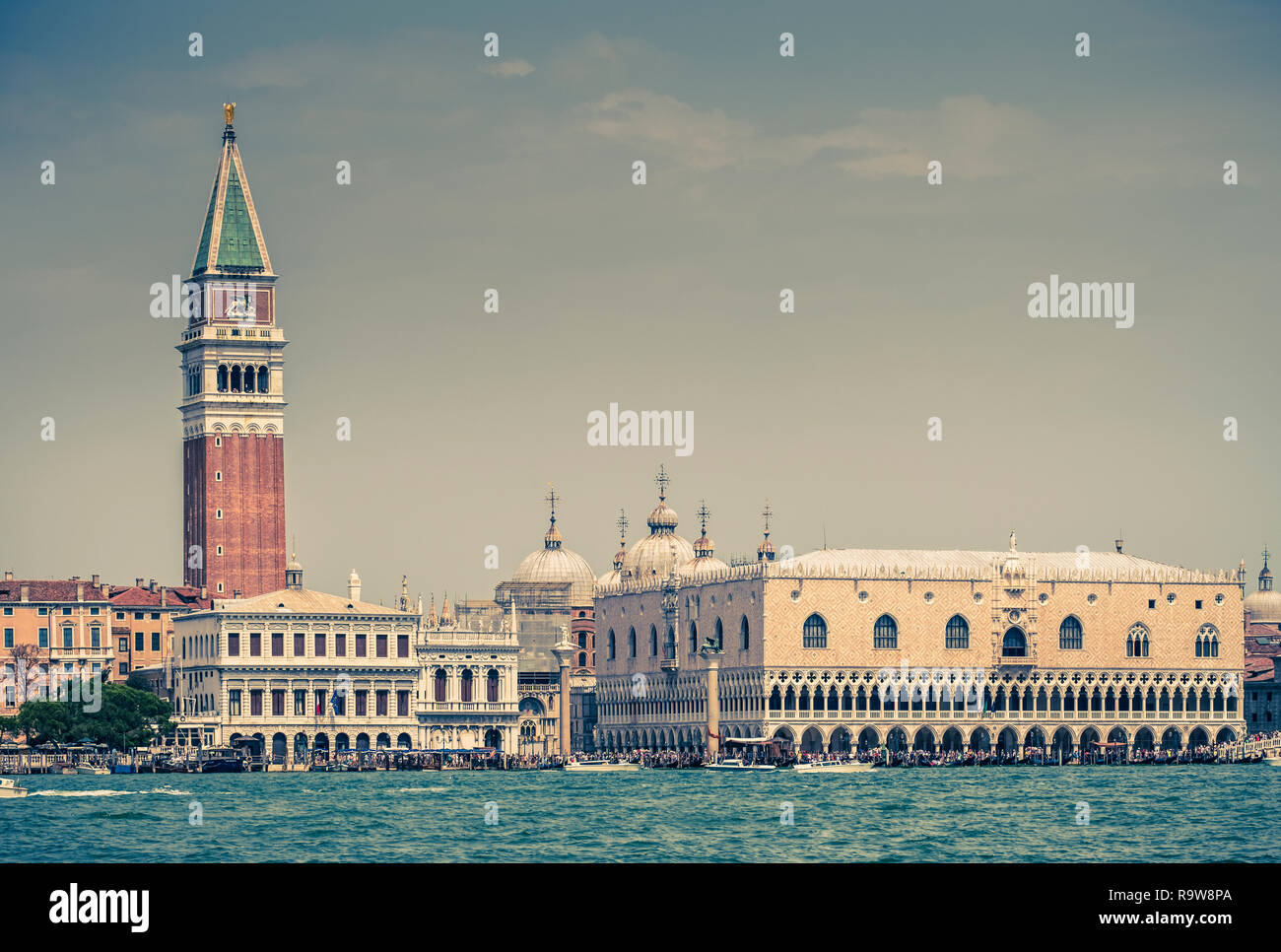 City tower view hi-res stock photography and images - Alamy