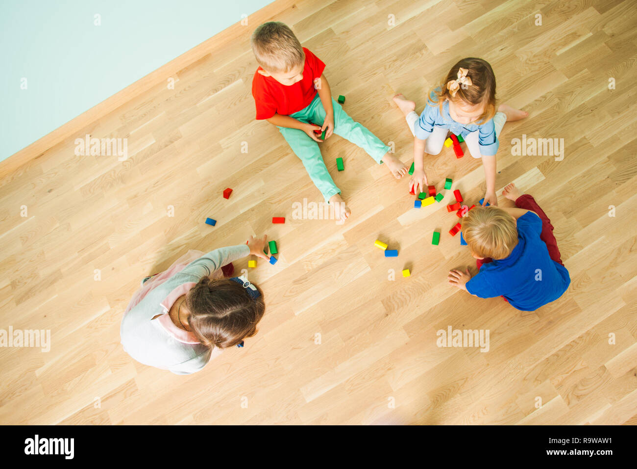 Four kids playing on hi-res stock photography and images - Alamy