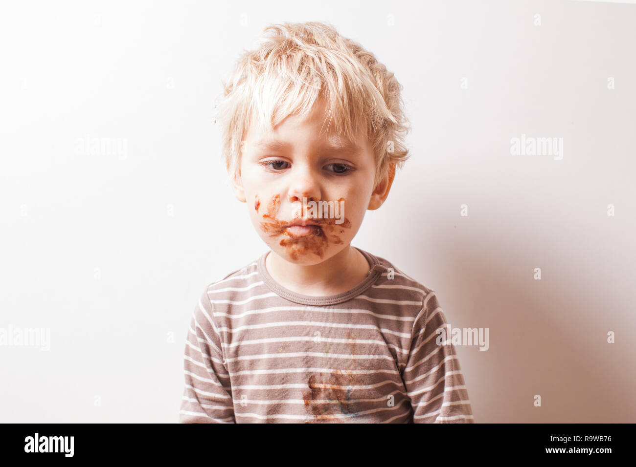 Too faced chocolate hi-res stock photography and images - Alamy