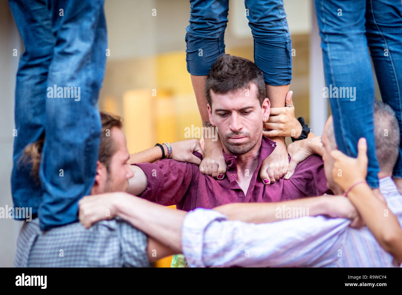 Men at arms hi-res stock photography and images - Alamy