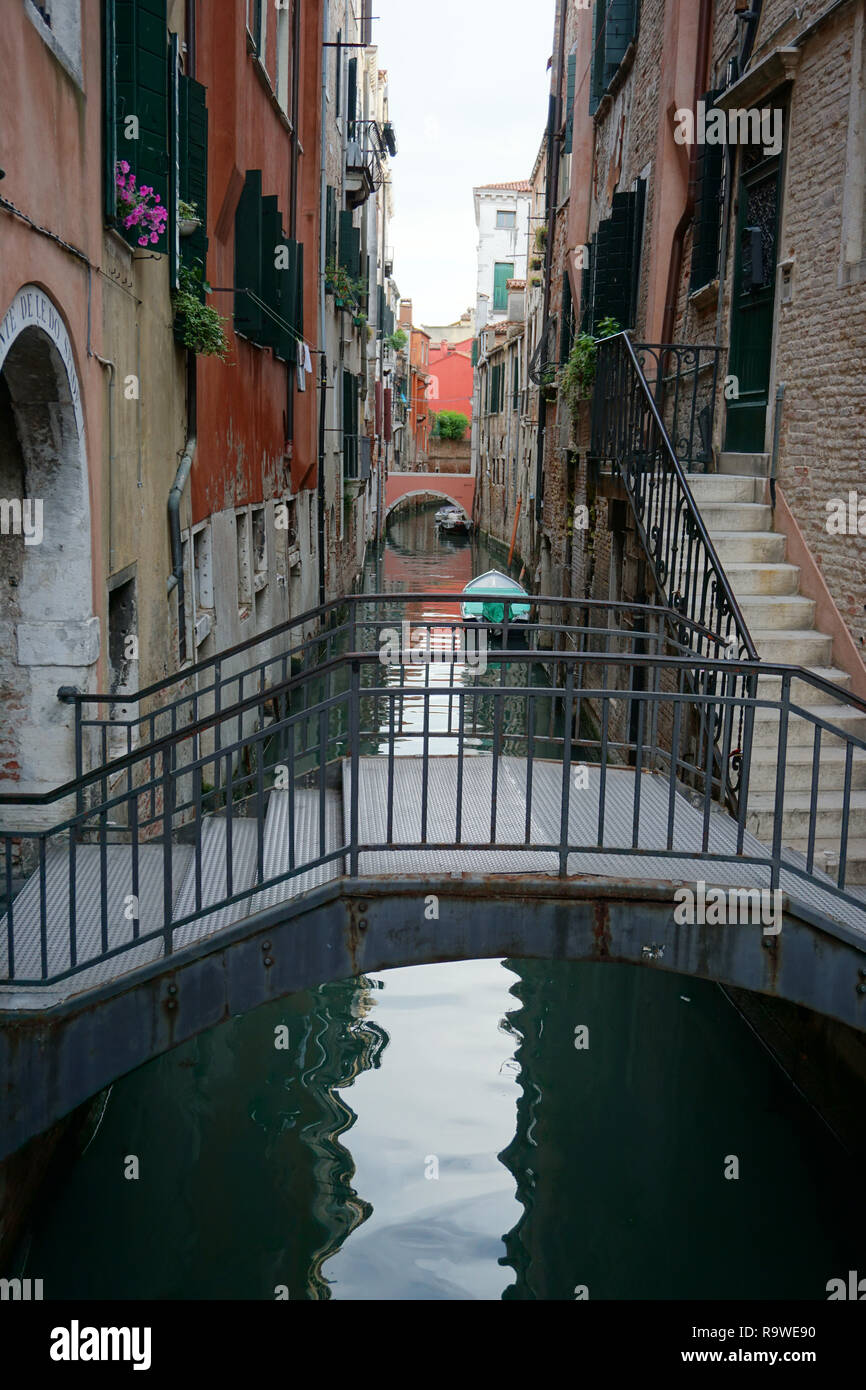 Venice water-traffic corridor Stock Photo - Alamy