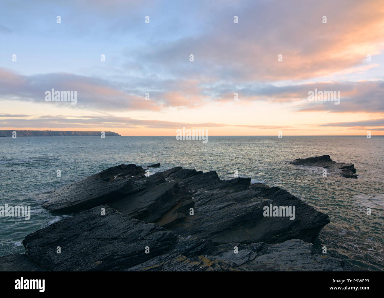 Sunset at Gunwalloe Church Cove Stock Photo - Alamy