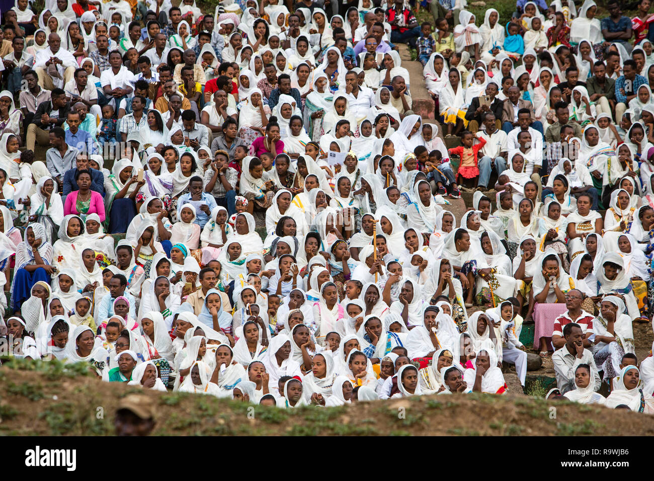 Ethiopian meskel demera festival hi-res stock photography and images ...
