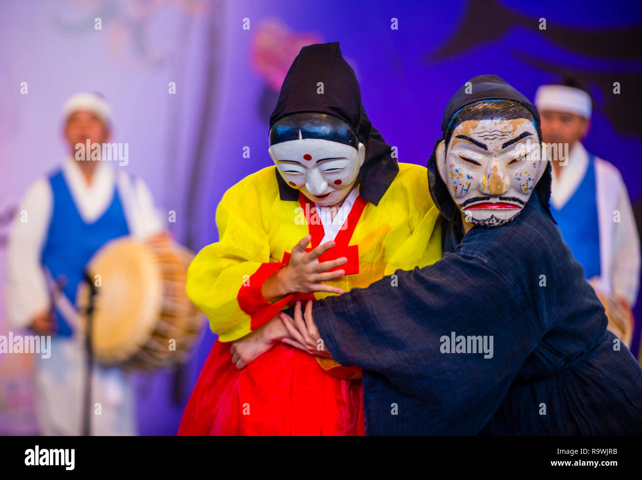Actors performing the traditinal Korean Maskdance at Andong South Korea ...