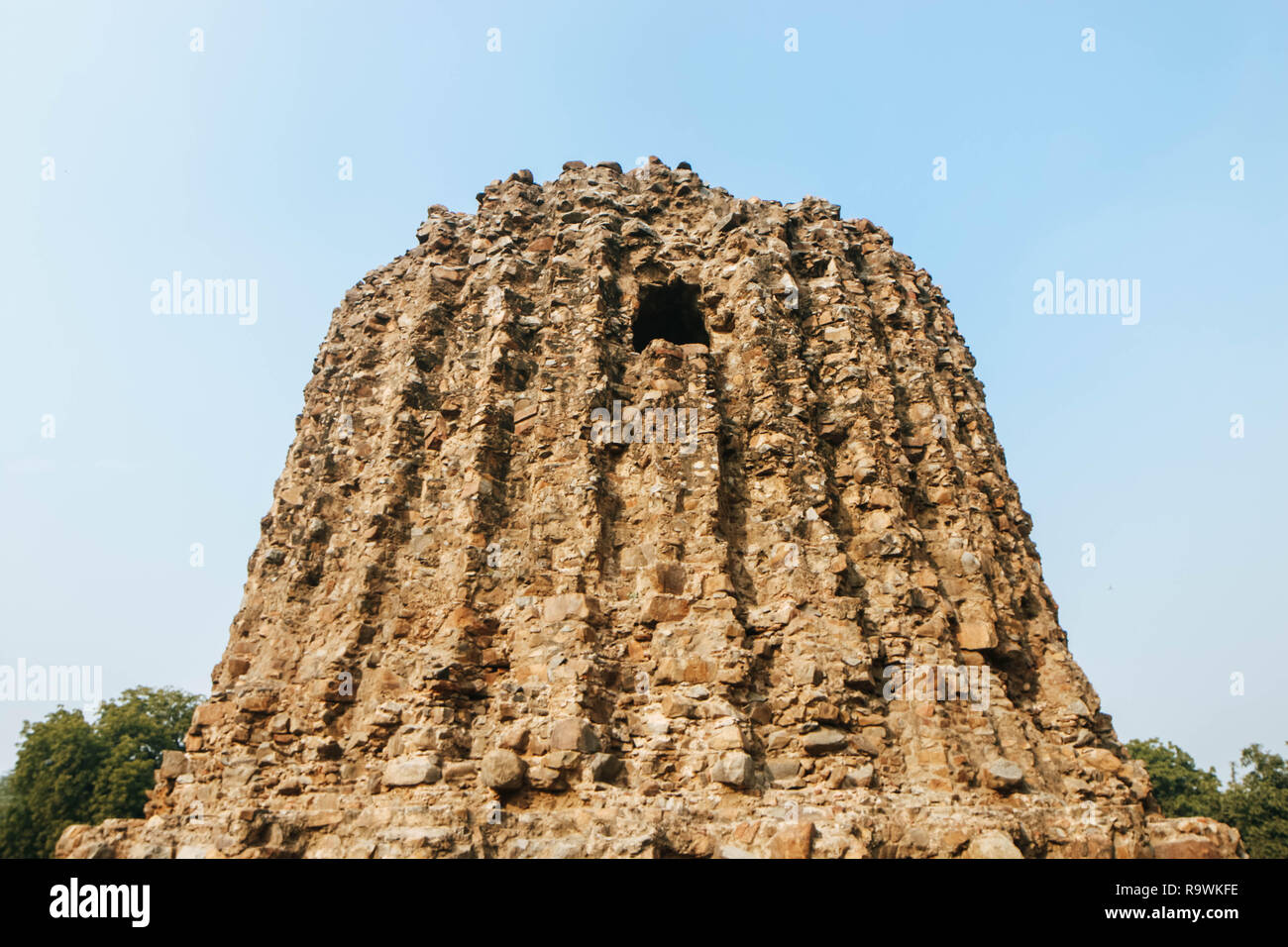 Ruins in the Qutub Minar Complex Stock Photo - Alamy