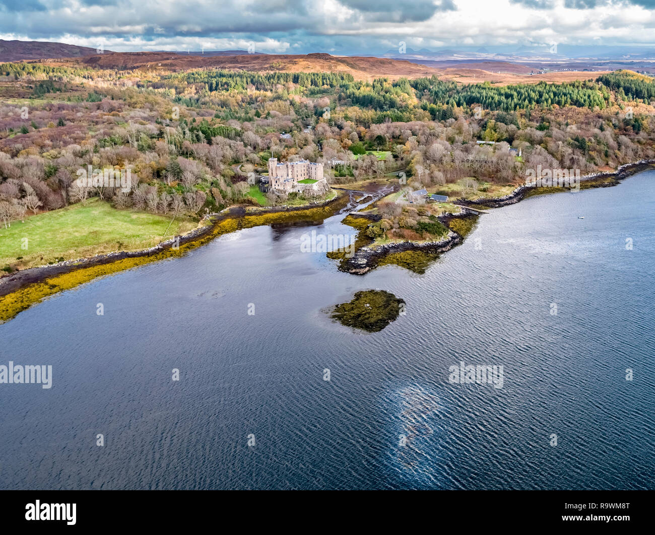 Dunvegan castle hi-res stock photography and images - Alamy