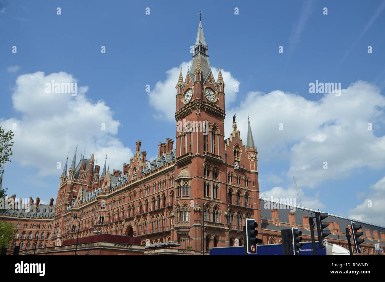 House of commons hi-res stock photography and images - Alamy