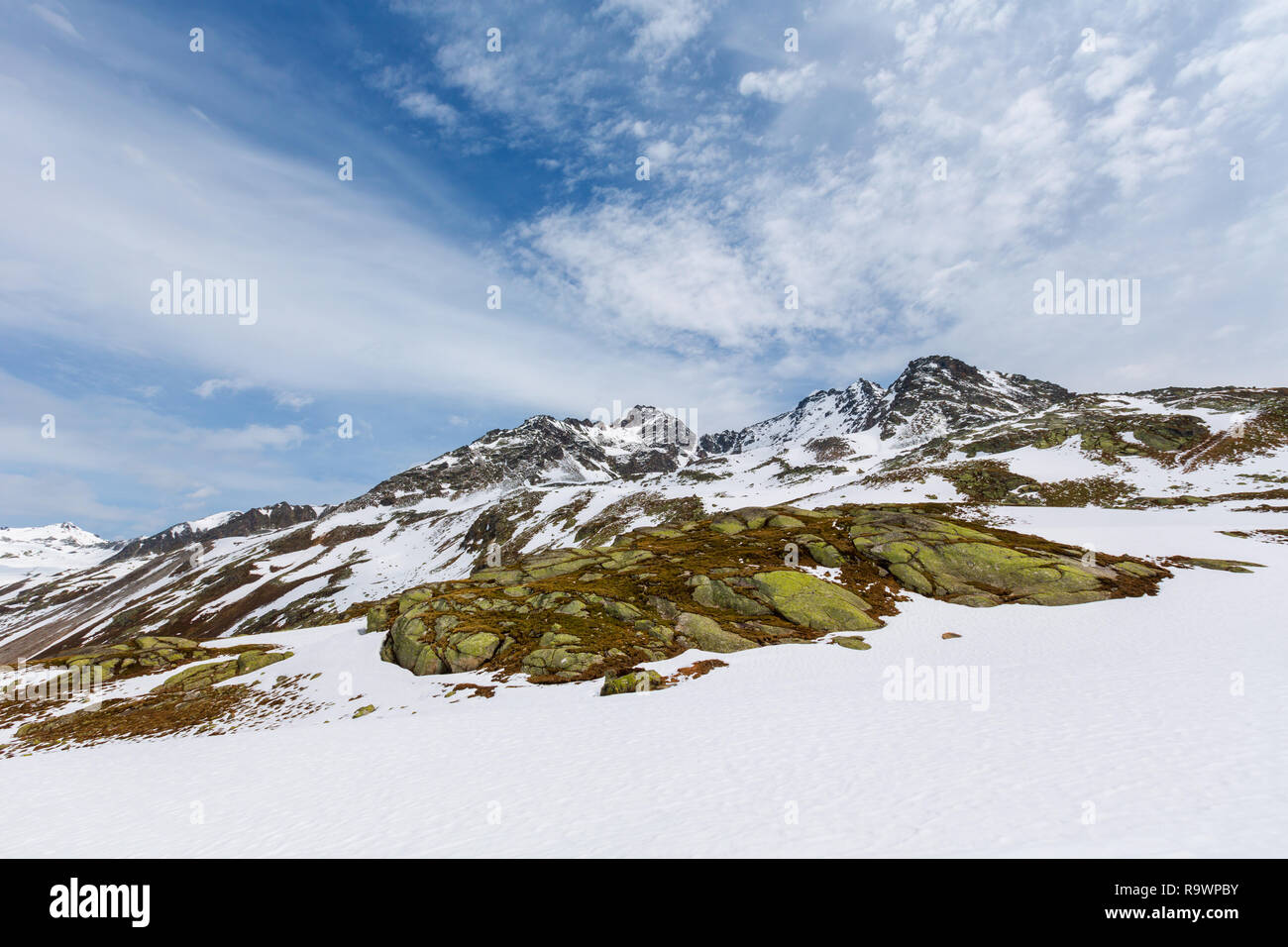 Spring Alps mountain landscape view (Fluela Pass, Switzerland Stock ...