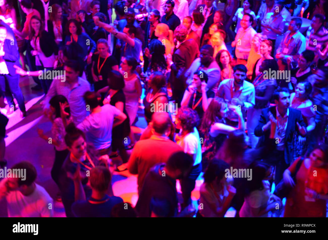 Dancing crowd during concert hi-res stock photography and images - Alamy