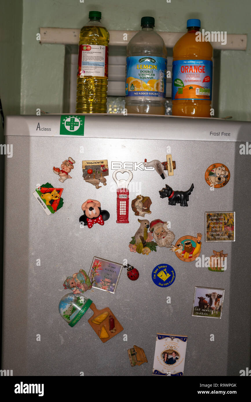 Refrigerator fridge magnets hi-res stock photography and images - Alamy