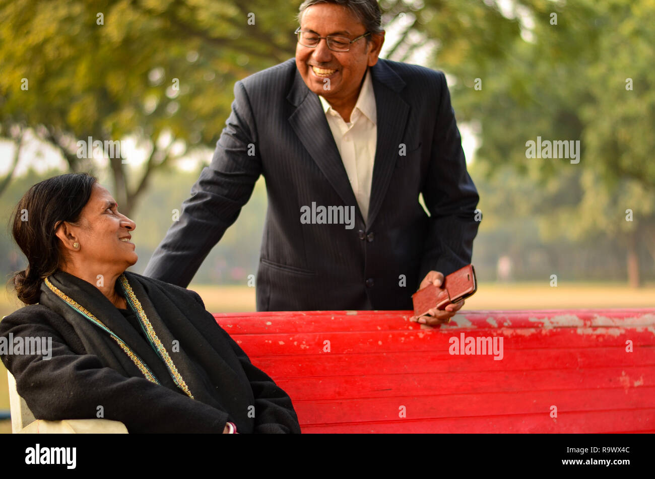 Indian senior citizen couple hi-res stock photography and images - Alamy