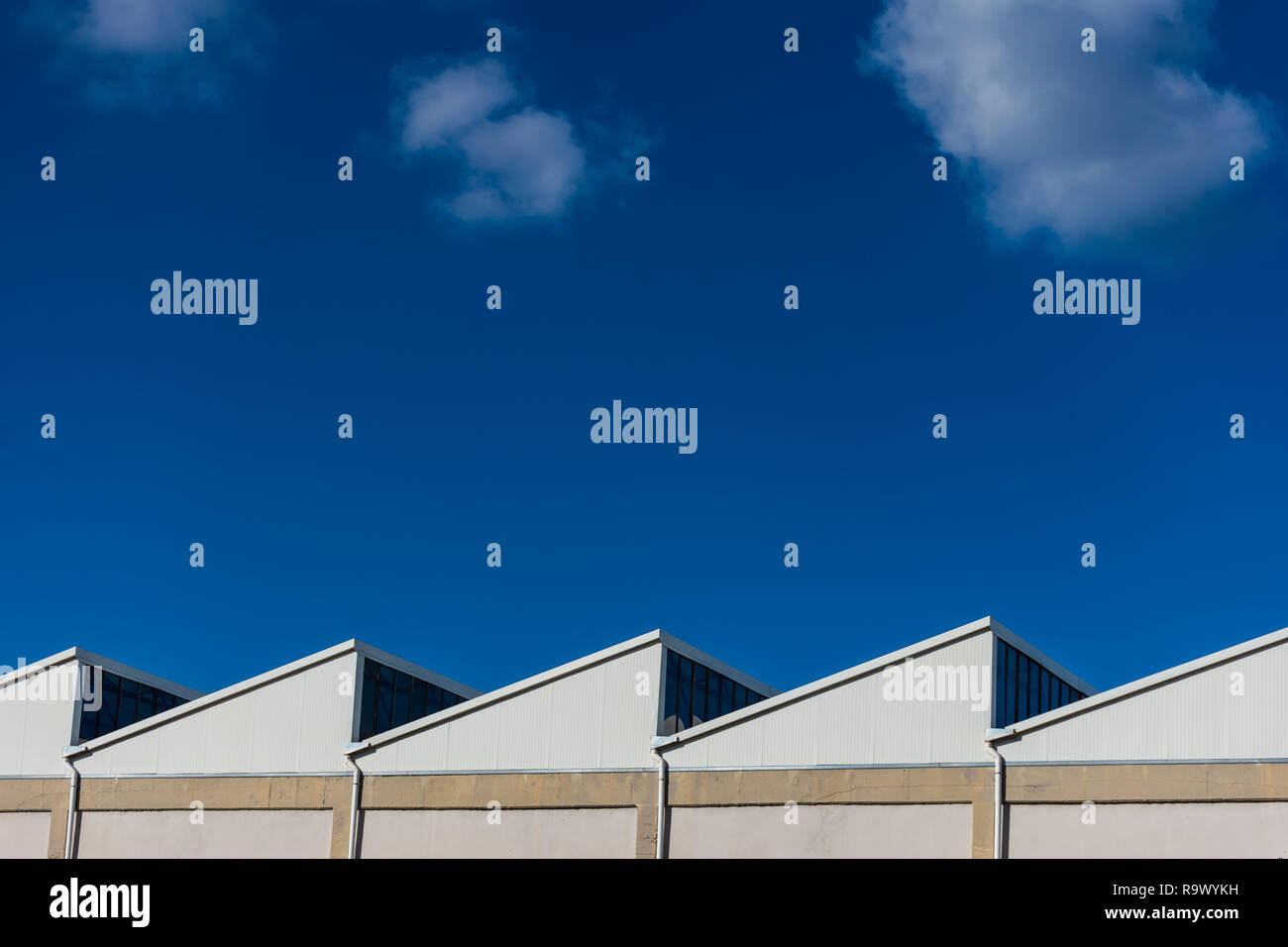 Factory rooftop hi-res stock photography and images - Alamy