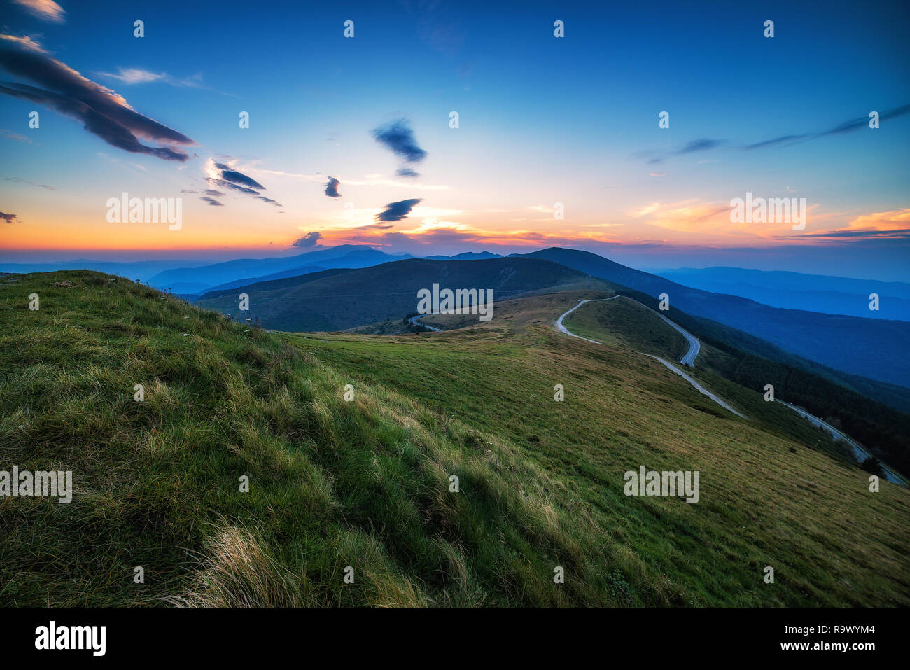 Wallpaper view hi-res stock photography and images - Alamy