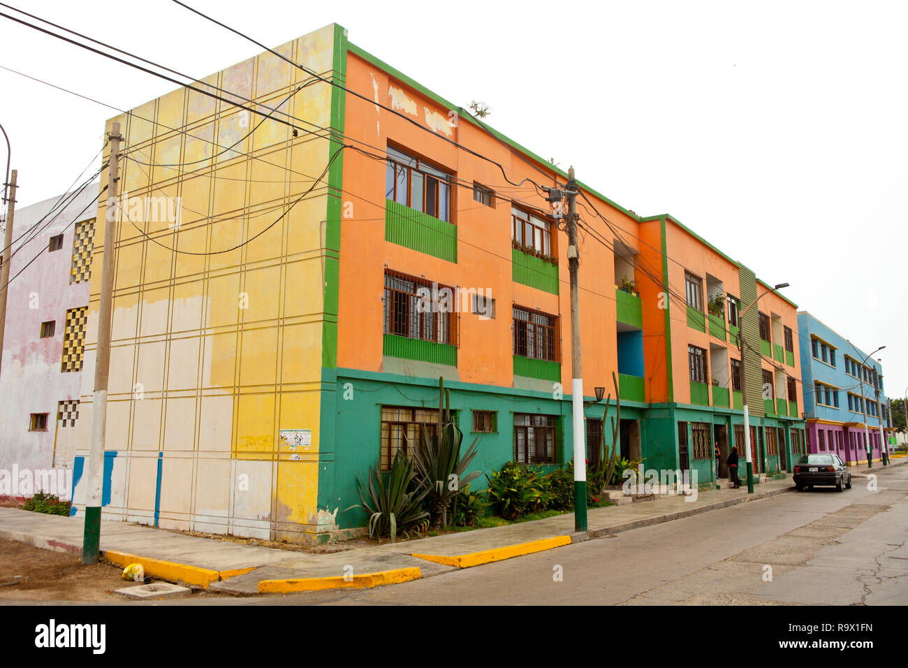 Colorful walls near the harbour of Lima in Peru Stock Photo - Alamy