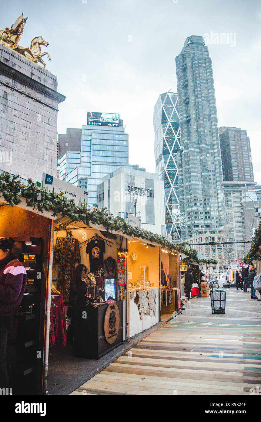 Central park stalls hi-res stock photography and images - Alamy
