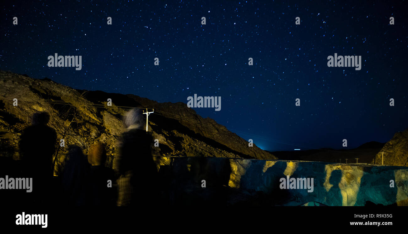 Meteor storm hi-res stock photography and images - Alamy