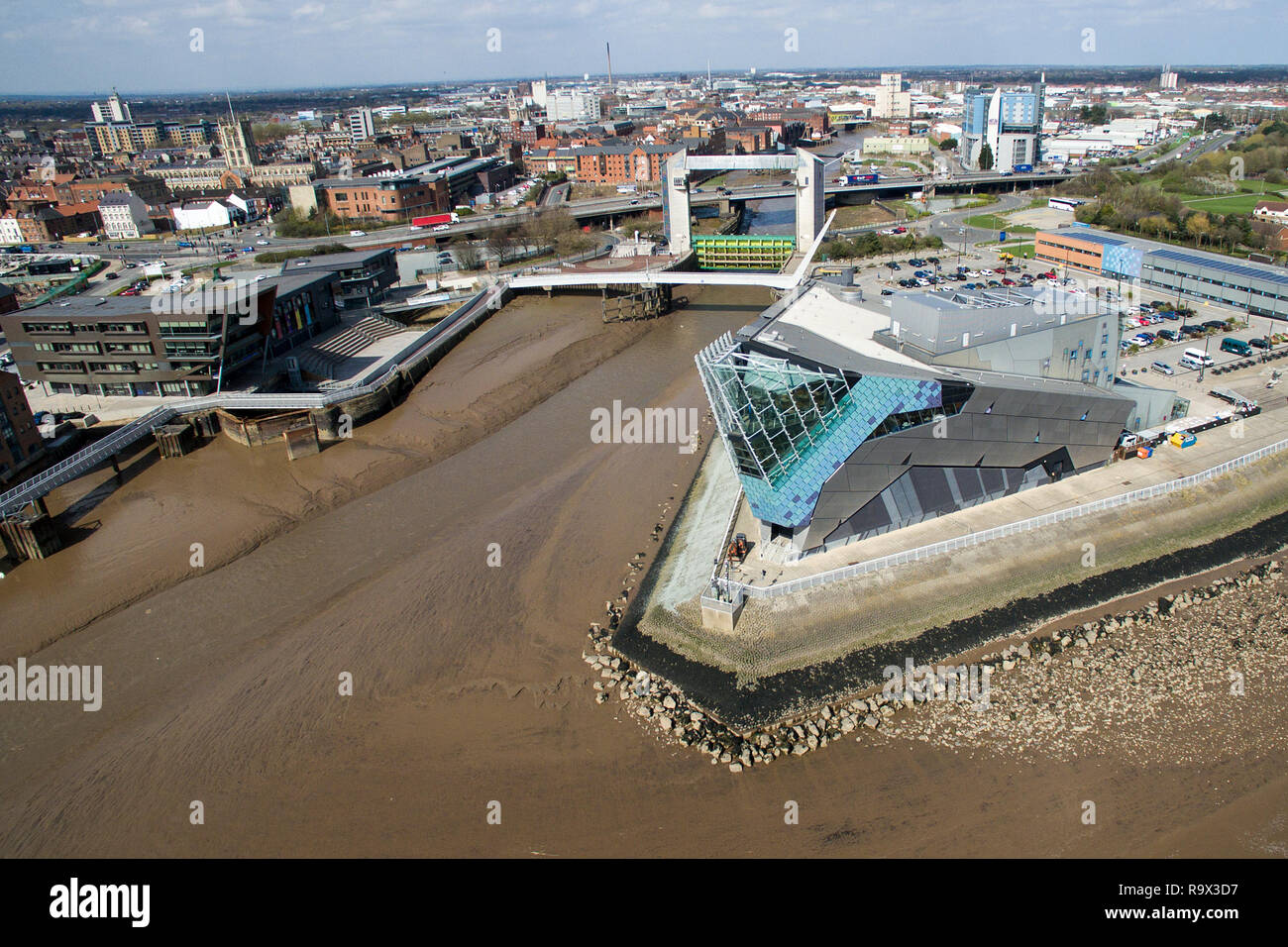Hull tidal barrier 2017 hi-res stock photography and images - Alamy