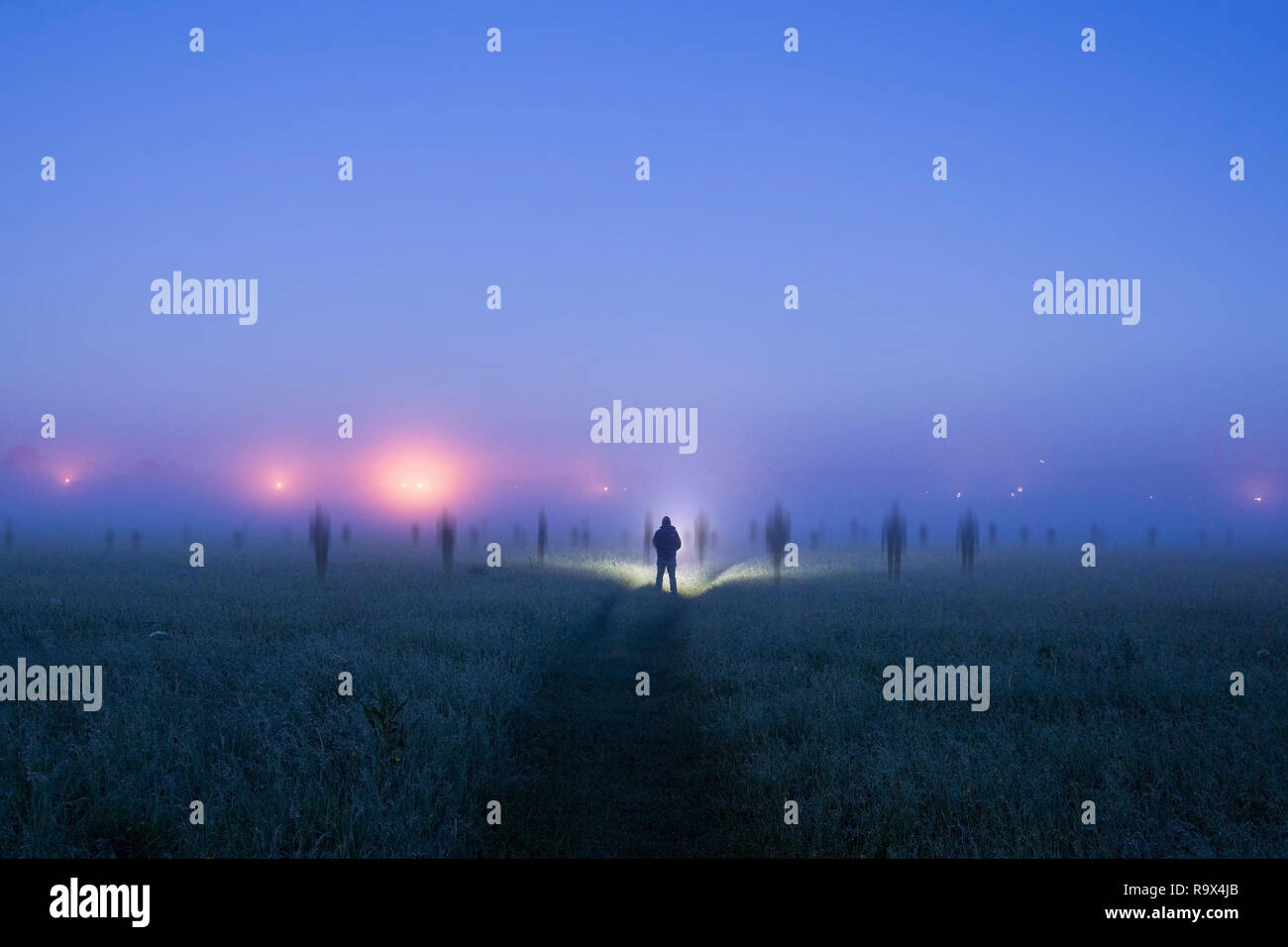Blurred figures hi-res stock photography and images - Alamy