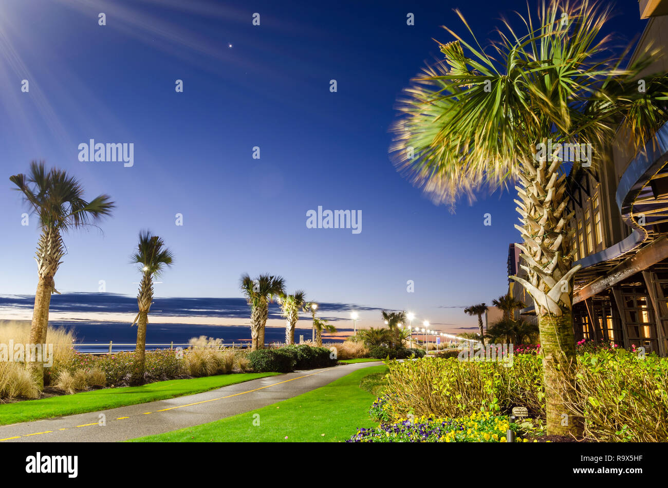 Virginia beach boardwalk hi-res stock photography and images - Alamy