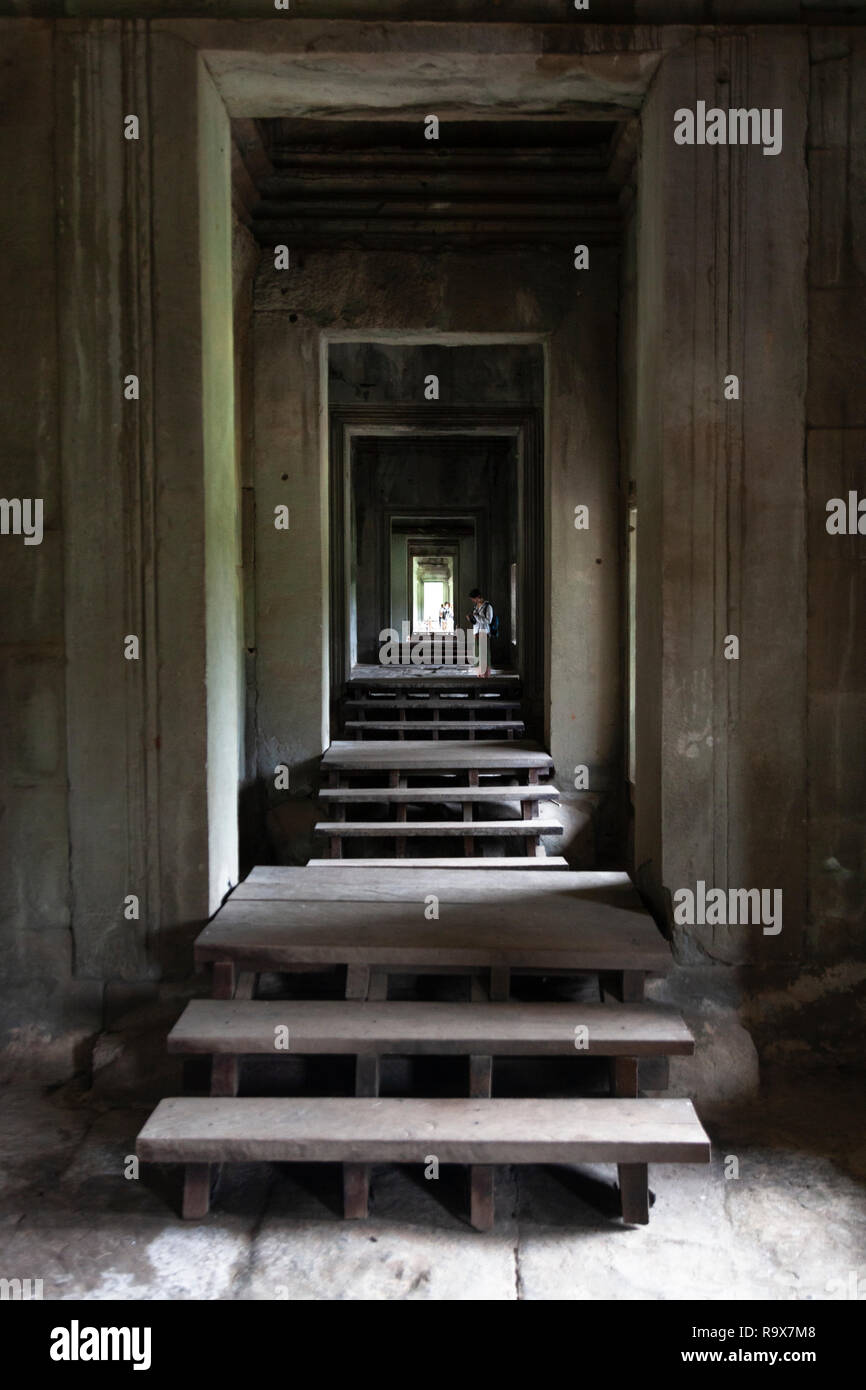 Inside angkor wat temple hi-res stock photography and images - Alamy