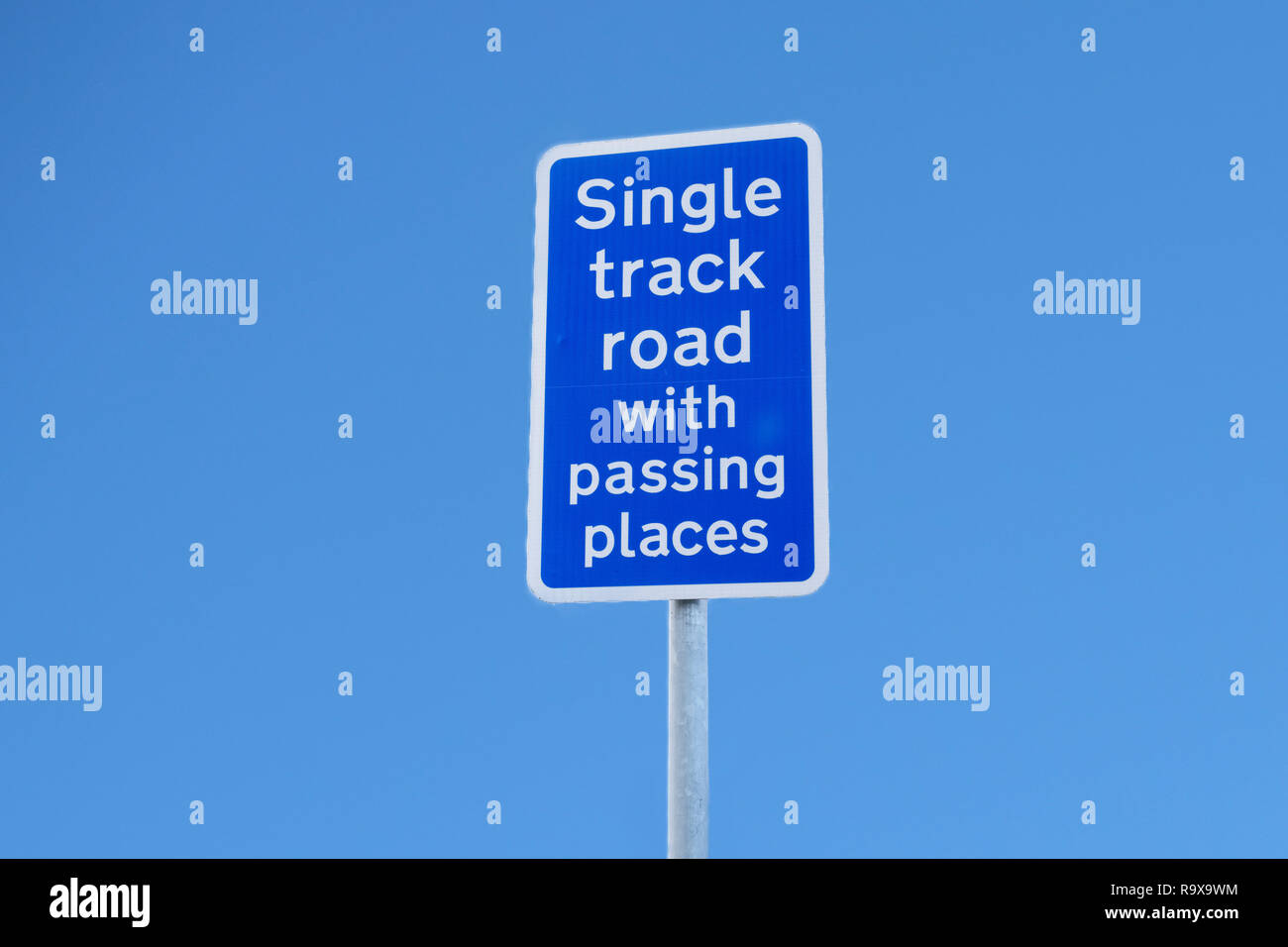 Empty road uk signpost empty road hi-res stock photography and images ...