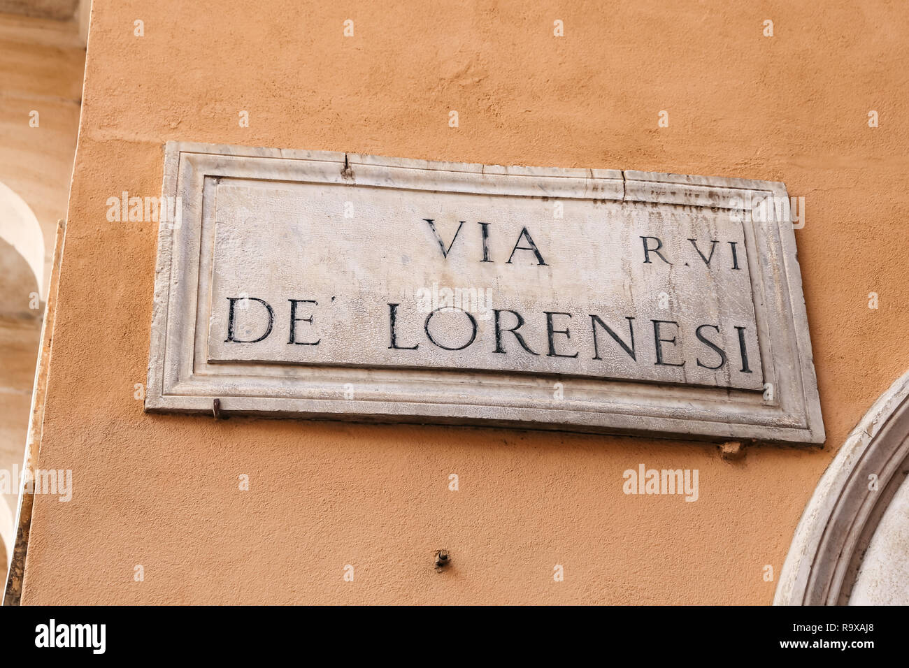 City name signs italy hi-res stock photography and images - Alamy