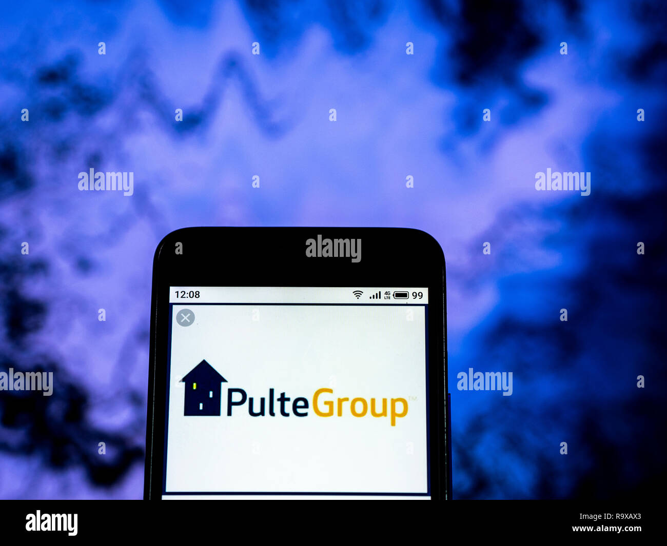 PulteGroup Home construction company logo seen displayed on smart phone ...