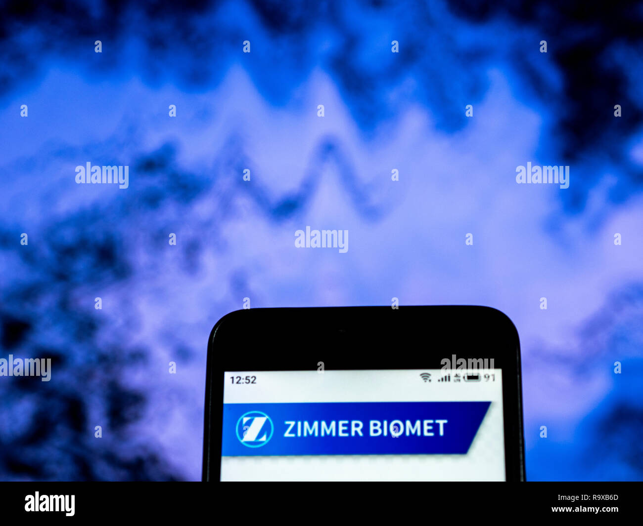 Zimmer biomet logo hi-res stock photography and images - Alamy