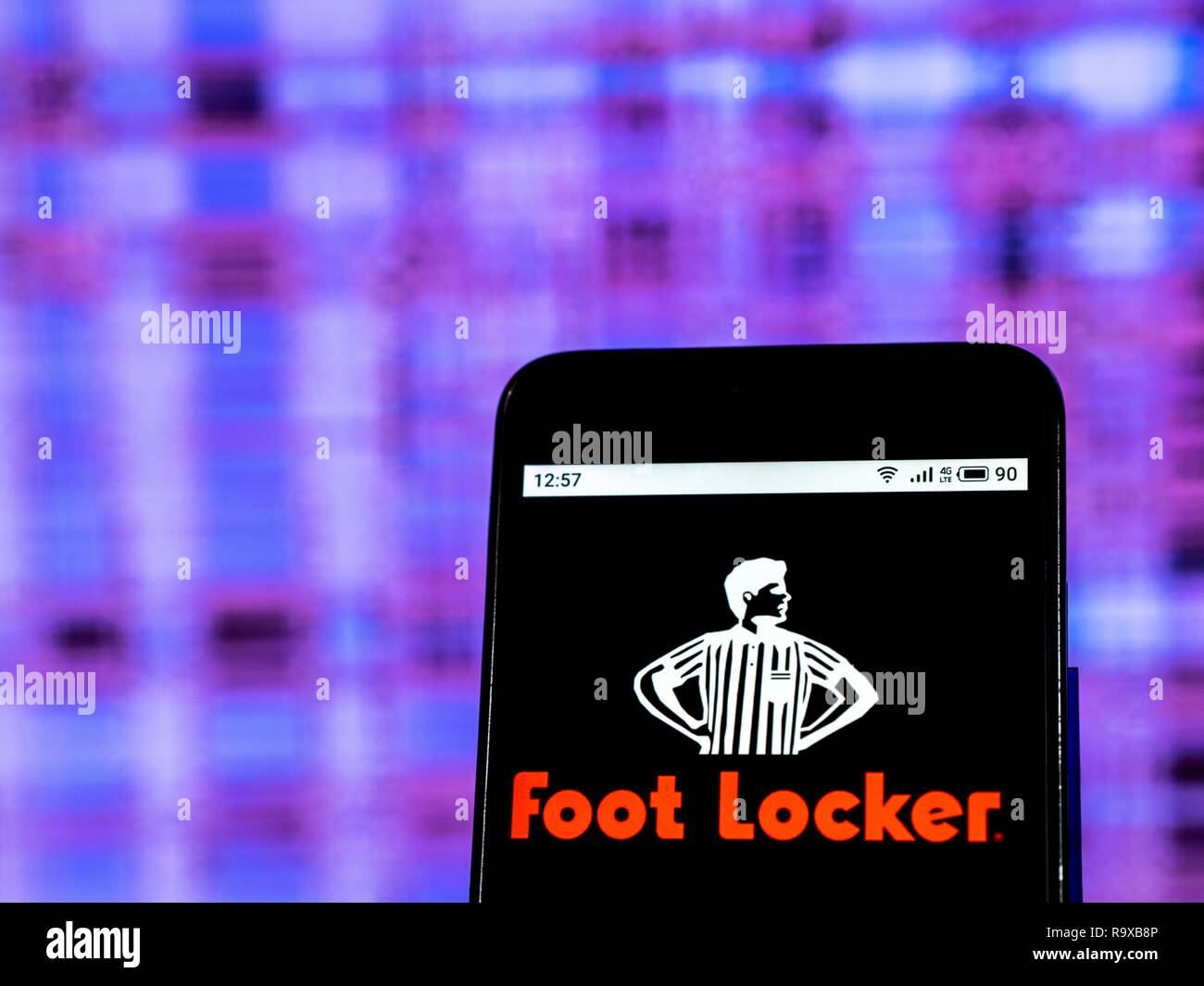 Foot Locker Logo Stock Photos & Foot Locker Logo Stock Images - Alamy