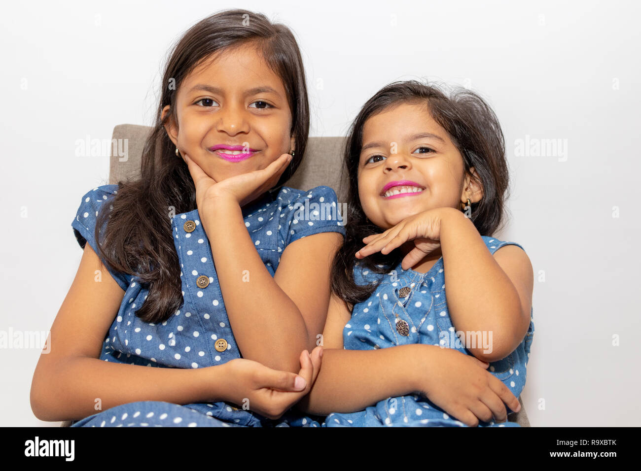 Portrait two beautiful sisters smiling hi-res stock photography and ...