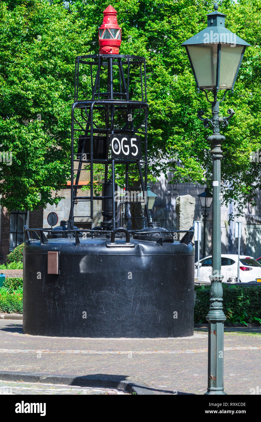 Starboard crane hi-res stock photography and images - Alamy