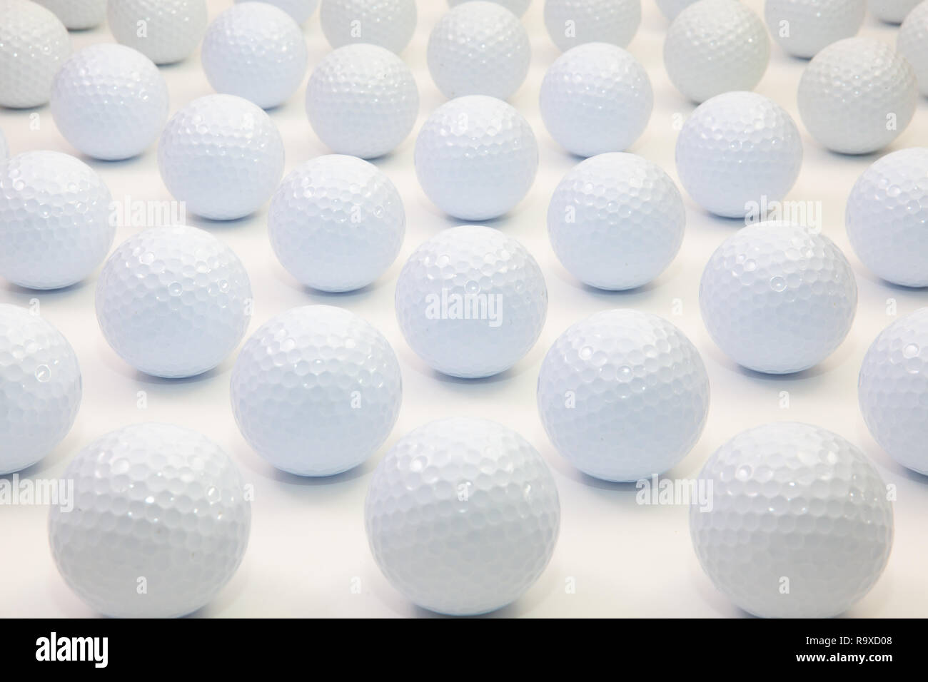 White golfball hi-res stock photography and images - Alamy