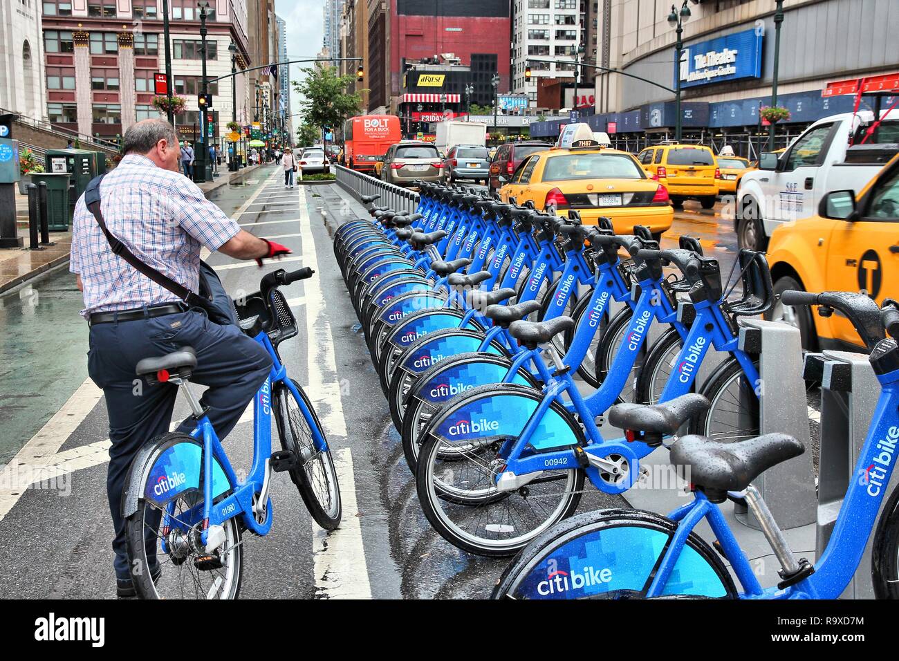 New york city bike hire hi-res stock photography and images - Alamy