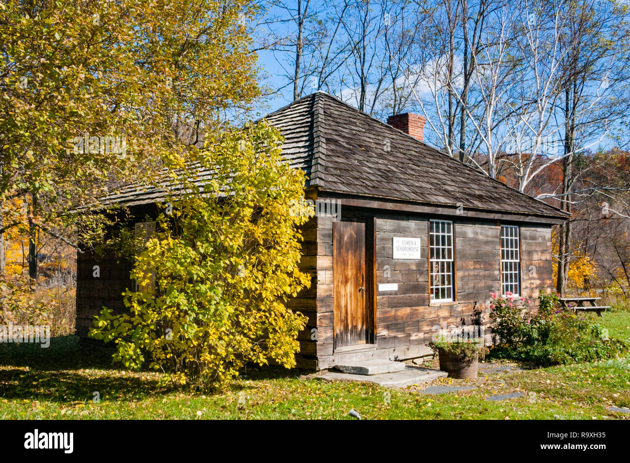 Historical schoolhouse hi-res stock photography and images - Alamy