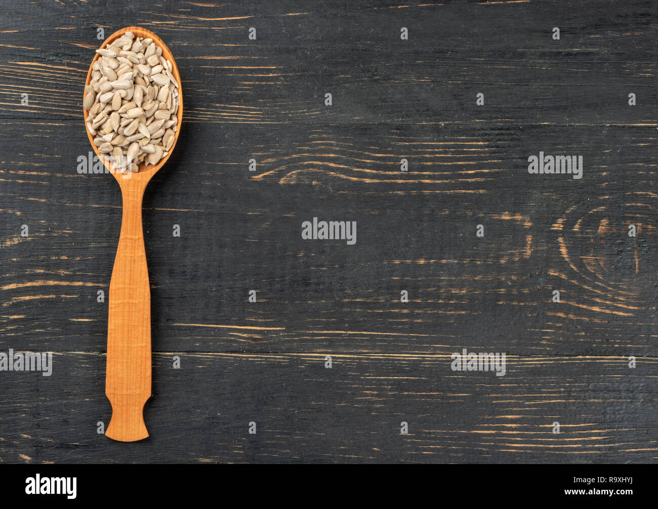 Pile empty sunflower seed hi-res stock photography and images - Alamy