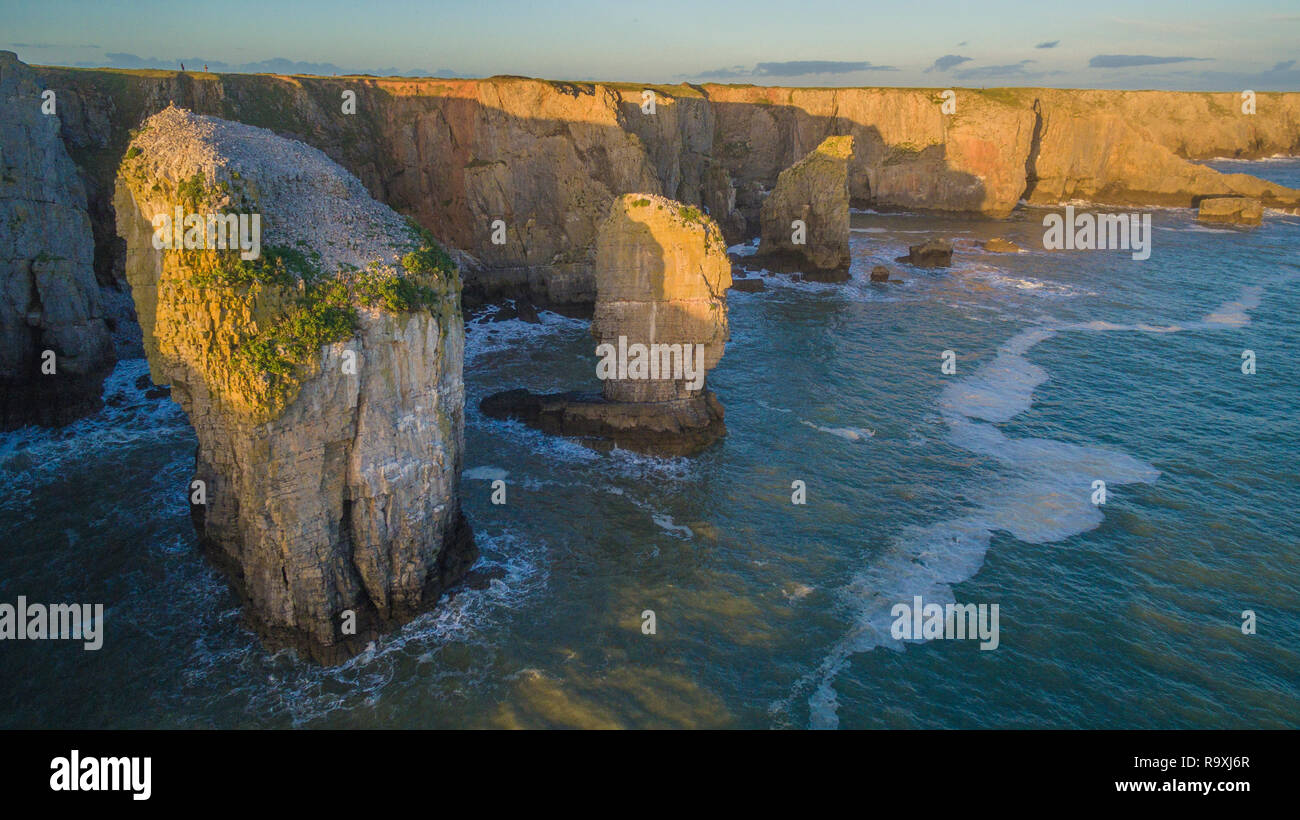 Stack Rocks, Castlemartin, Pembrokeshire, Wales Stock Photo - Alamy
