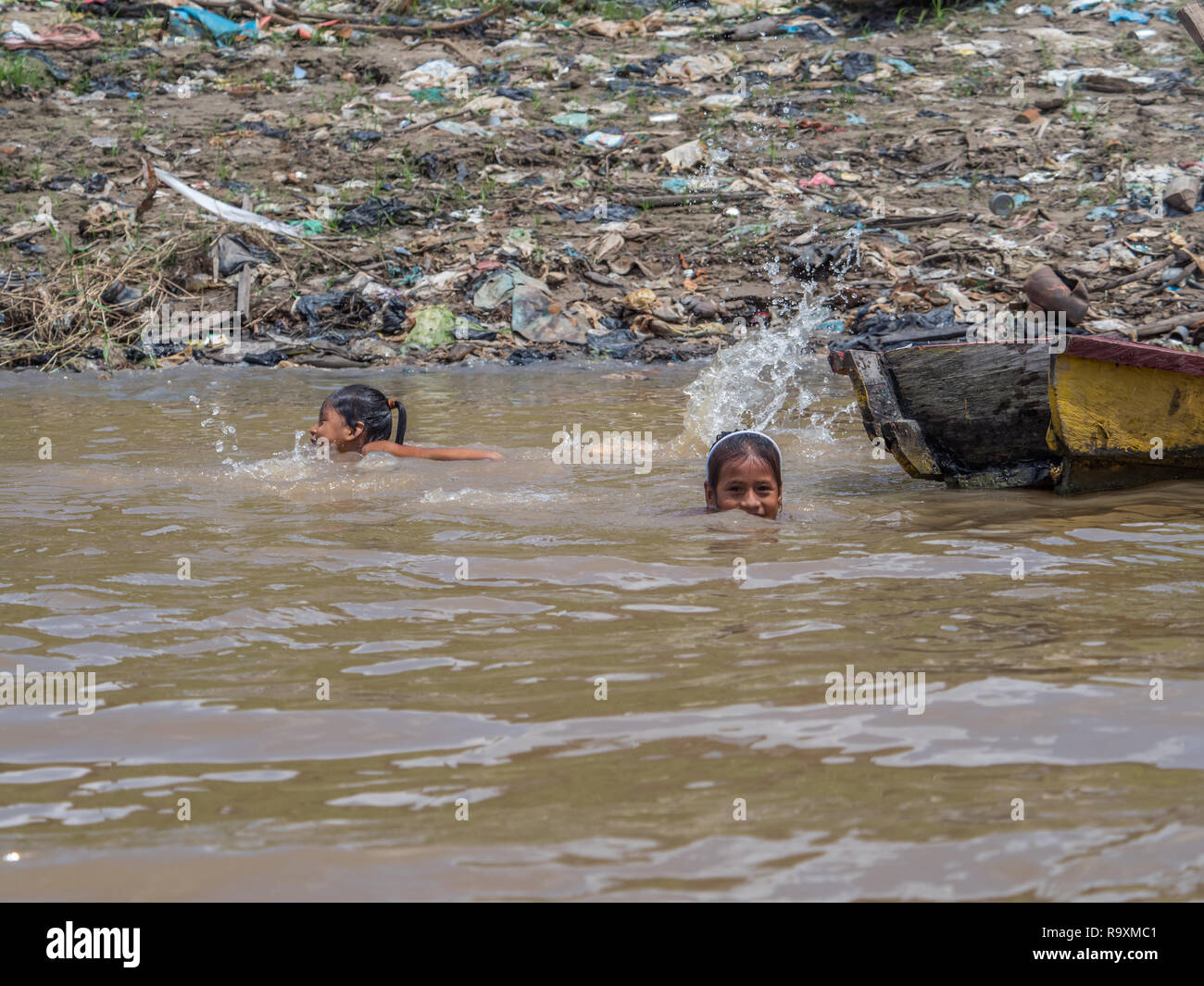 Peru trash can hi-res stock photography and images - Alamy