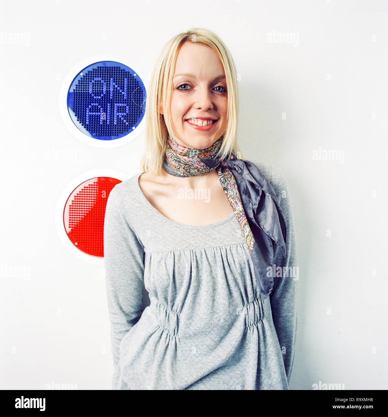 Blonde presenter hi-res stock photography and images - Alamy