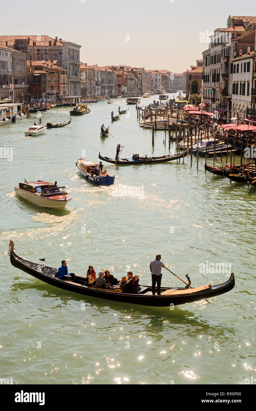 Pleasure boat grand canal hi-res stock photography and images - Alamy